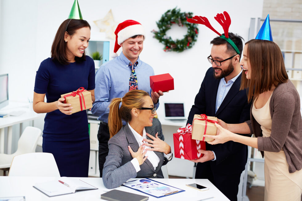 Are Employee Holiday Gifts Taxable Method CPA are-employee-holiday-gifts-taxable-method-cpa
